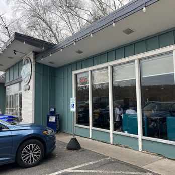 OASIS CAFE - Updated May 2025 - 238 Photos & 358 Reviews - 806 Main St ...