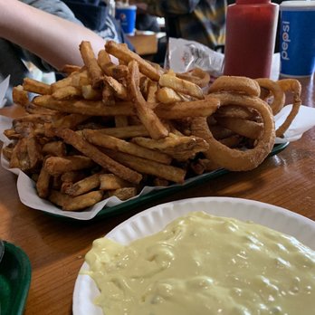 HELVETIA TAVERN - 373 Photos & 519 Reviews - 10275 NW Helvetia Rd ...