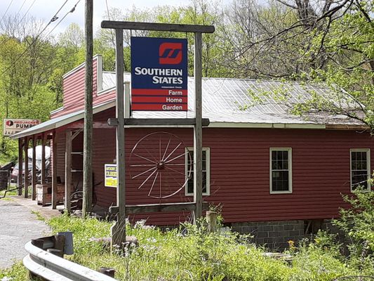 J & J HARDWARE - Updated October 2025 - 13 Photos - 101 Old Victor Post ...