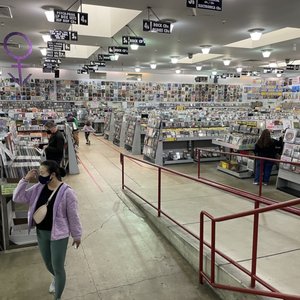 AMOEBA MUSIC - 413 Photos & 1144 Reviews - Music & DVDs - 1855 Haight ...