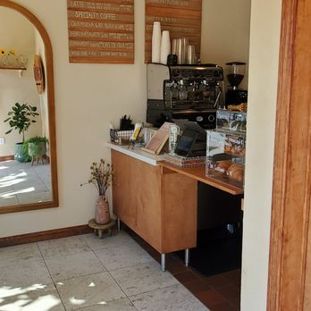 GALU CAFÉ AND DELICATESSEN - Updated November 2024 - 168 Photos & 52 ...