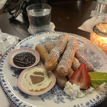 MI LUNA TAPAS RESTAURANT & BAR, Houston, Texas - 888 Westheimer Rd ...