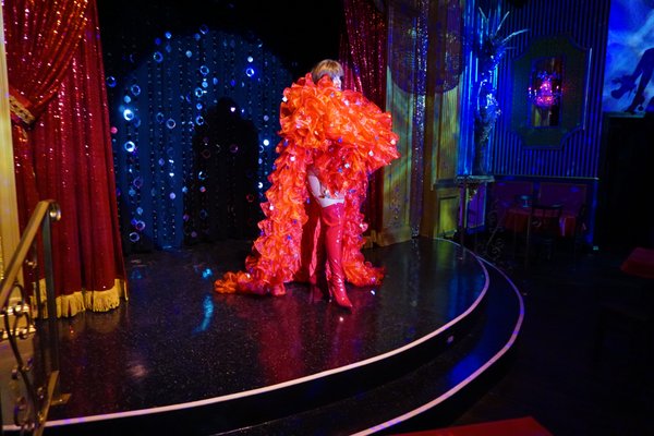 LIPS - CHICAGO - 312 Photos & 119 Reviews - 2229 S Michigan Ave ...