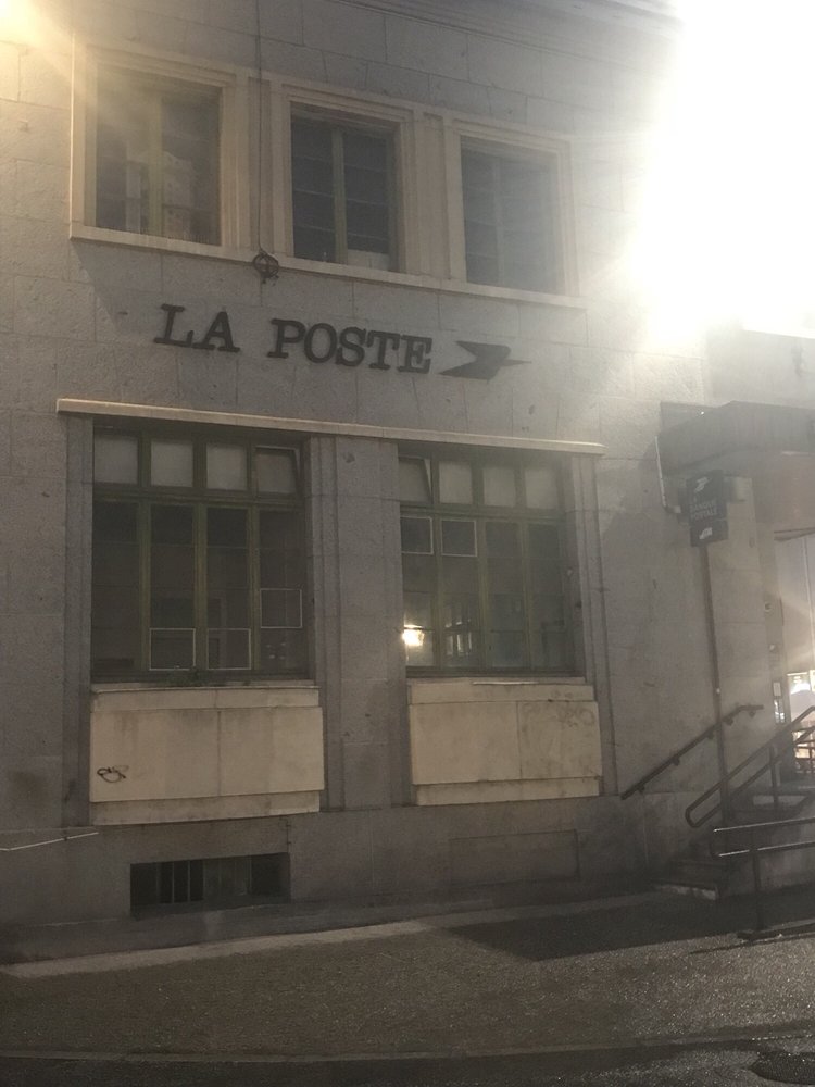 LA POSTE - Updated May 2024 - 89 place Balmat, Chamonix Mont Blanc ...