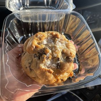 CRAVE COOKIES - Updated March 2025 - 66 Photos & 28 Reviews - 6592 N ...