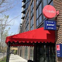 EXPAT CHICAGO - Updated December 2025 - 77 Photos & 26 Reviews - 165 N ...