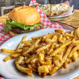 TOWN HALL BURGER & BEER - DURHAM - Updated January 2026 - 537 Photos ...