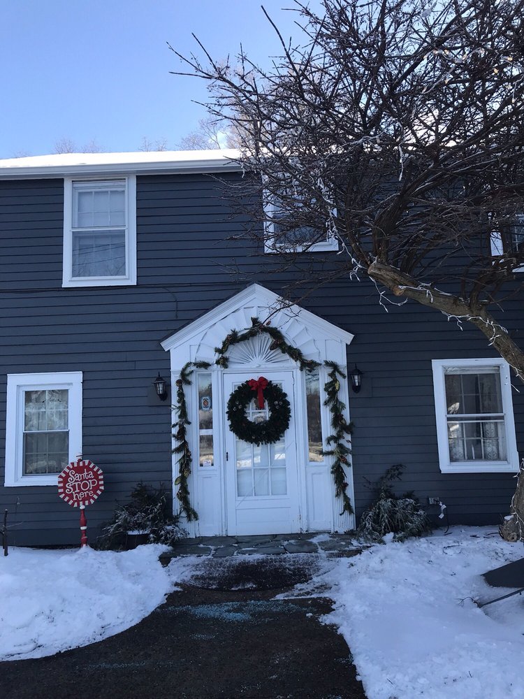 OLD RIVERTON INN - 30 Photos & 16 Reviews - 436 E River Rd, Riverton ...