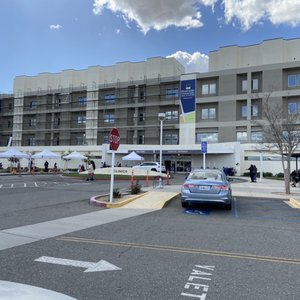 KAISER PERMANENTE RIVERSIDE MEDICAL CENTER - Updated June 2024 - 165 ...