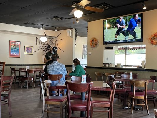 FOREST HILL GRILL - Updated October 2025 - 151 Photos & 180 Reviews ...