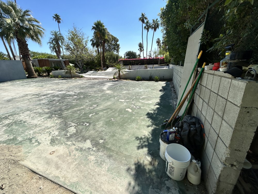 THE JUNK GUY - Updated April 2025 - 17 Photos - Desert Hot Springs ...