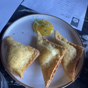 AKAR - Updated December 2025 - 755 Photos & 247 Reviews - 7641 Wydown ...