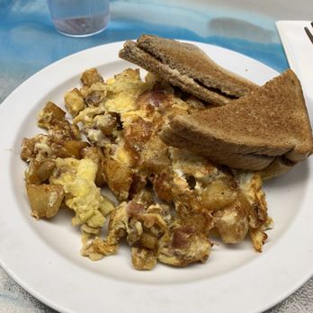 LINCOLN STREET DINER - Updated December 2025 - 74 Photos & 156 Reviews ...