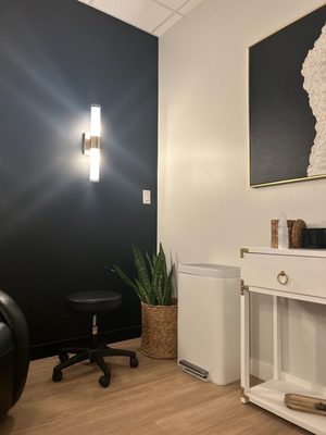 ALIVE AND WELL - Updated January 2026 - 200 Academy Dr, Austin, Texas ...