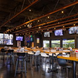 33 TAPS-SILVER LAKE - Updated December 2025 - 814 Photos & 727 Reviews ...