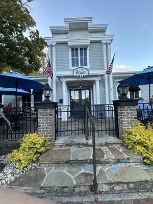 RAIN - Updated December 2025 - 161 Photos & 174 Reviews - 283 E Main St ...