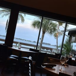 RIVER ROCKS DINING DOCKSIDE - Updated December 2025 - 325 Photos & 542 ...