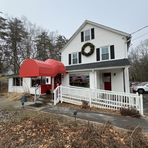 BETWEEN ROUNDS BAGEL DELI & BAKERY - Updated June 2025 - 102 Photos ...