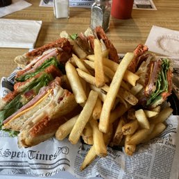 211 BAR & GRILL - Updated October 2025 - 40 Photos & 54 Reviews - 3444 ...