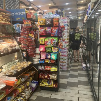 WORLD FAMOUS DELI - Updated January 2026 - 30 Photos & 30 Reviews - 475 ...