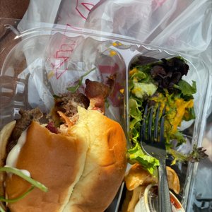 MR. BENTO BURGER - 577 Photos & 658 Reviews - 7180 NE Cornell Rd ...