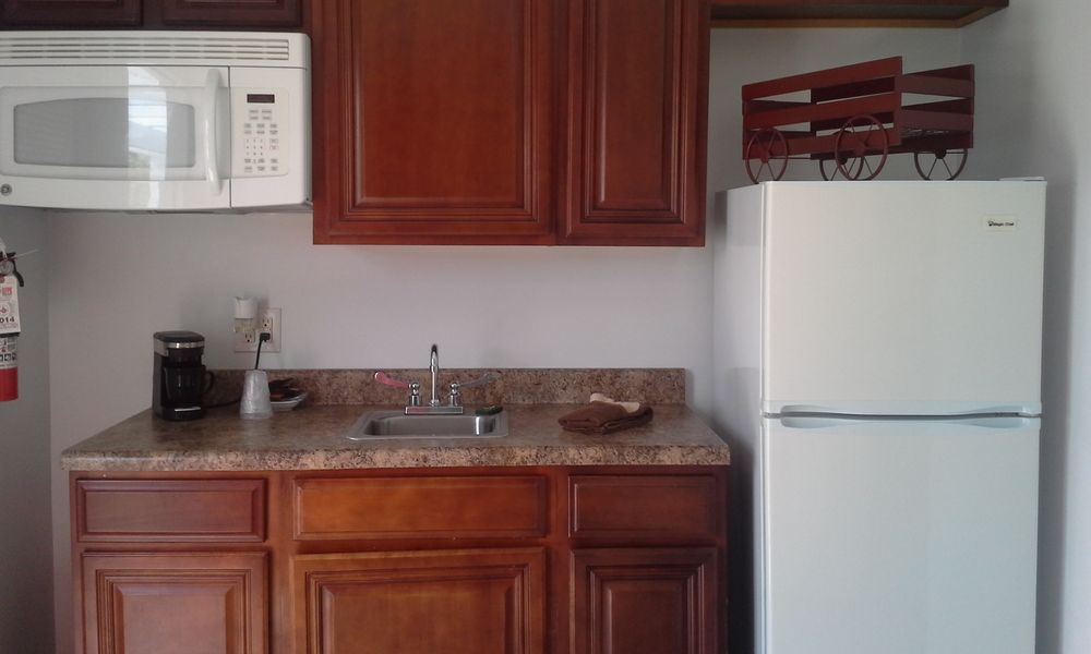 THE DUPLIN INN - Updated September 2025 - 506 N Norwood St, Wallace ...