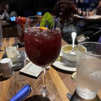 YARD HOUSE - Updated December 2024 - 1485 Photos & 1174 Reviews - 90 El ...