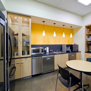 REGUS PROMENADE CIRCLE - Updated June 2025 - 14 Photos - 180 Promenade ...