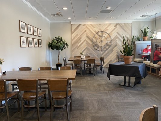 EAST MAIN KITCHEN - Updated May 2025 - 128 Photos & 100 Reviews - 108 E ...