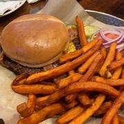 THE BURGER JOINT - Burgers - 3200 N Ameristar Dr, Kansas City, MO ...