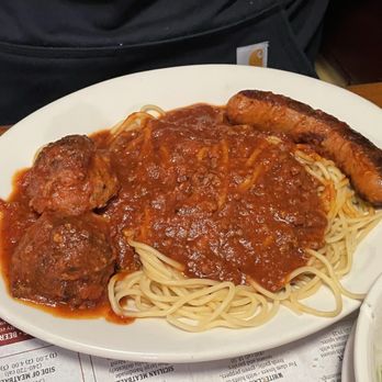 THE OLD SPAGHETTI FACTORY - Updated January 2025 - 1827 Photos & 1263 ...