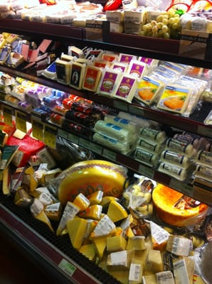 IGA MARKET PLACE ROBSON - Updated April 2025 - 25 Photos & 25 Reviews ...