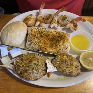 BLACKBEARDS’ RESTAURANT - 422 Photos & 813 Reviews - 103 E Saturn Ln ...