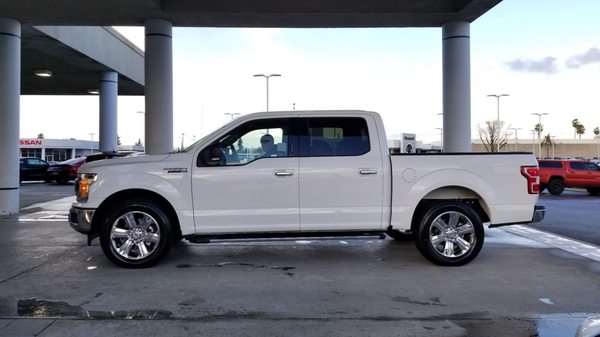 RAZZARI FORD - Updated October 2025 - 72 Photos & 254 Reviews - 1234 ...