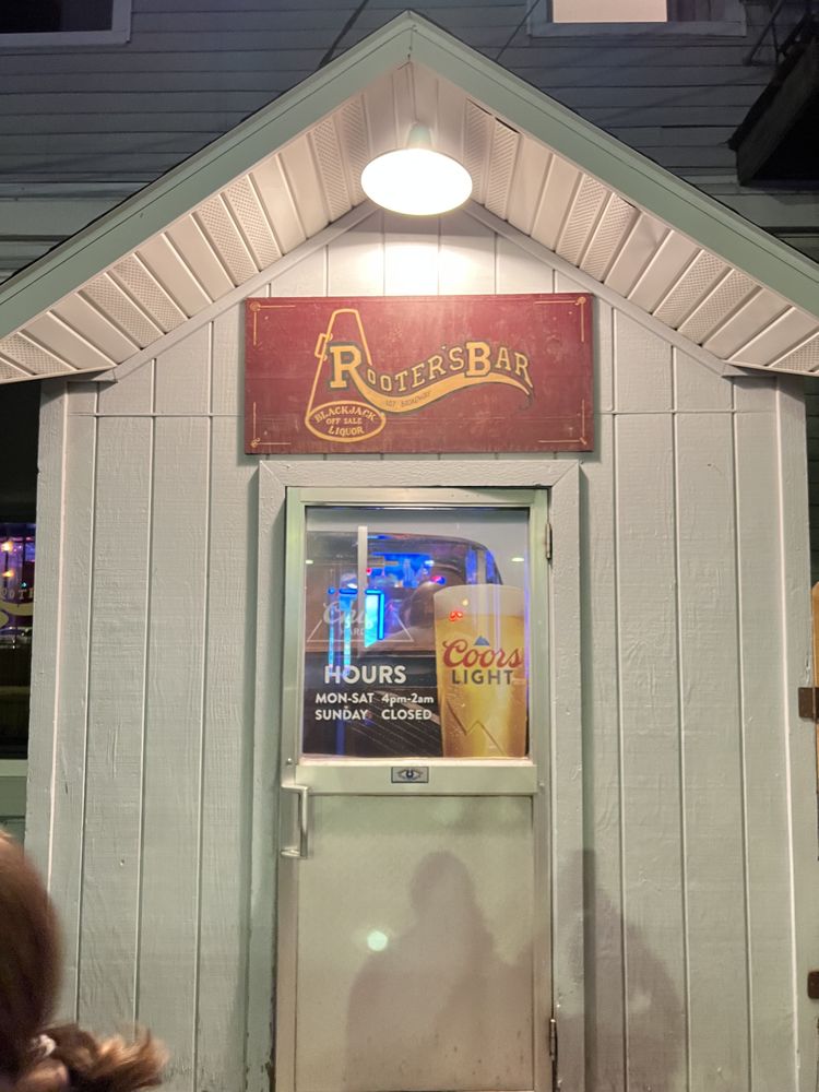 ROOTERS BAR - Updated August 2025 - 24 Reviews - 107 Broadway, Fargo ...