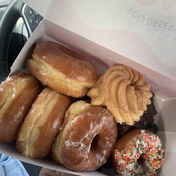 SK’S DONUTS - Updated December 2024 - 130 Photos & 212 Reviews - 1129 S ...