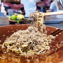 ROBIN - Updated October 2025 - 5159 Photos & 633 Reviews - 620 Gough St ...