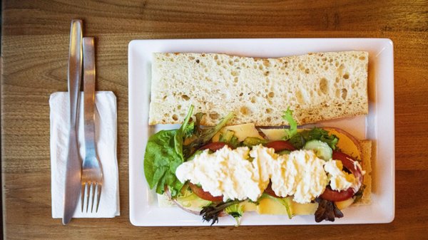 LEON’S CAFE - 10 Photos - 1688 152 Street, Surrey, British Columbia ...