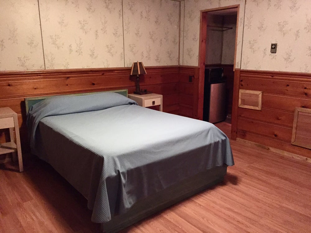 YANKEE TRAVELER MOTEL - Updated May 2026 - 2980 Atlantic Hwy, Warren ...