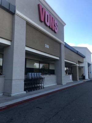 VONS - Updated September 2025 - 63 Photos & 105 Reviews - 330 W El ...