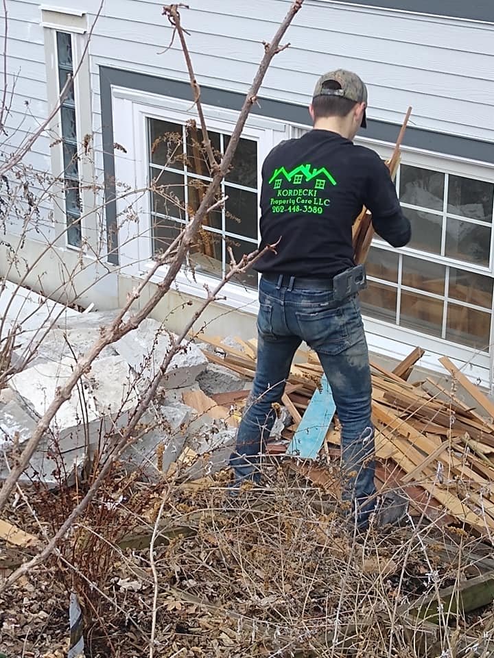 KORDECKI PROPERTY CARE - Updated May 2024 - 24 Photos - 1846 Sunset Dr ...