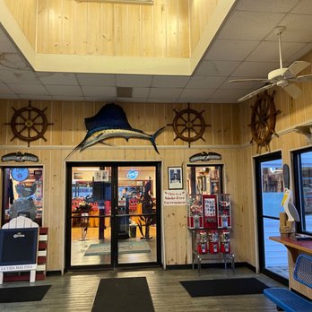 CAPTAIN BILLY’S CRAB HOUSE - Updated July 2025 - 402 Photos & 259 ...