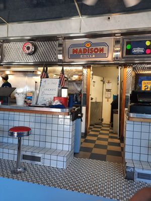 THE MADISON DINER - 183 Photos & 289 Reviews - American (Traditional ...