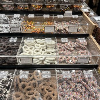 NUTS FACTORY - Updated October 2025 - 73 Photos & 37 Reviews - 118 ...