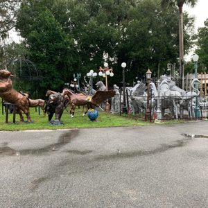 BARBERVILLE YARD ART EMPORIUM - 325 Photos & 41 Reviews - 140 West ...