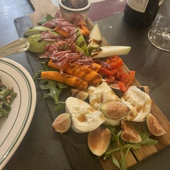 TAVOLA RUSTICA - Updated December 2024 - 58 Photos & 51 Reviews - 243 N ...