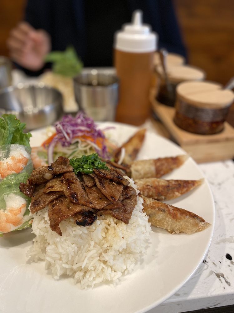 PHO 37 - Updated January 2026 - 101 Photos & 62 Reviews - 1578 Robson ...