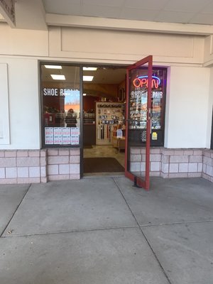 JOE’S SHOE SERVICE - Updated April 2025 - 27 Photos & 27 Reviews - 1131 ...