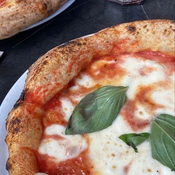 SELLA’S CALZONE & PIZZA - Updated December 2025 - 78 Photos & 152 ...