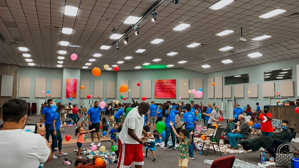 CORPUS CHRISTI CHRISTIAN FELLOWSHIP - Updated October 2025 - 59 Photos - 6602 S Staples St ...